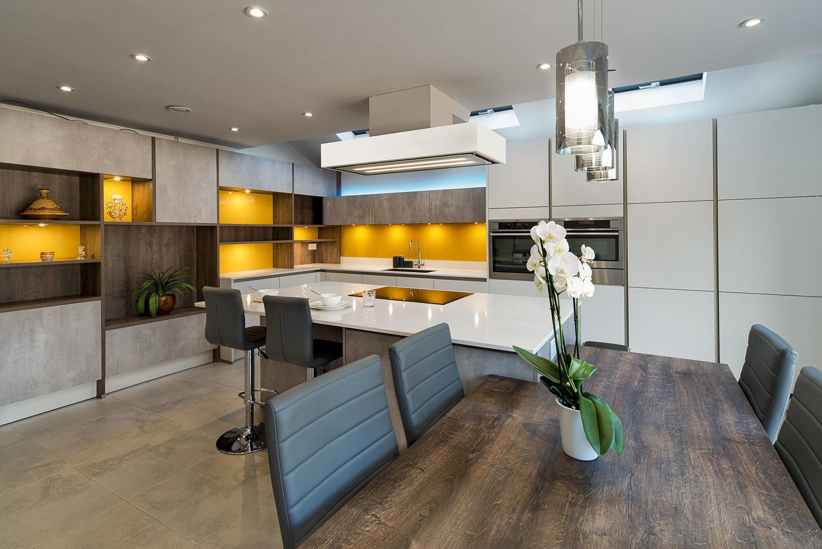 Russell Bank Road | Qudaus Living